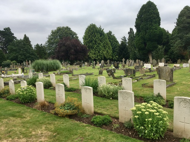 WW2 Fallen Buried in Warwick – Warwick War Memorial